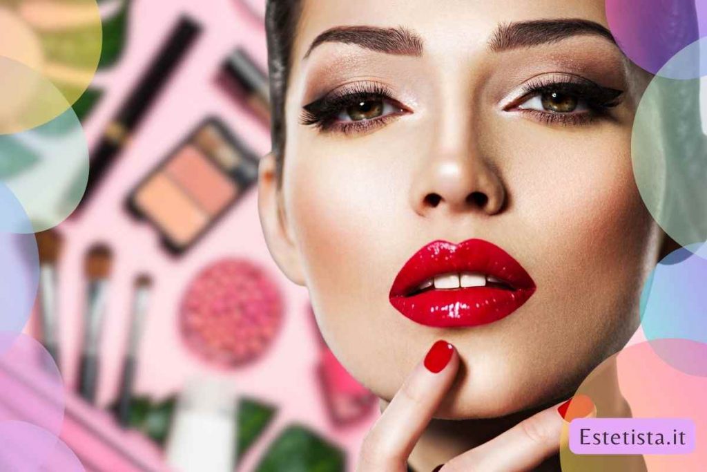 I segreti dei makeup artist per truccarsi bene e meglio, impiegando ...